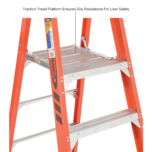 Werner 4' Fiberglass Platform Step Ladder 375 lb. Cap - P7404