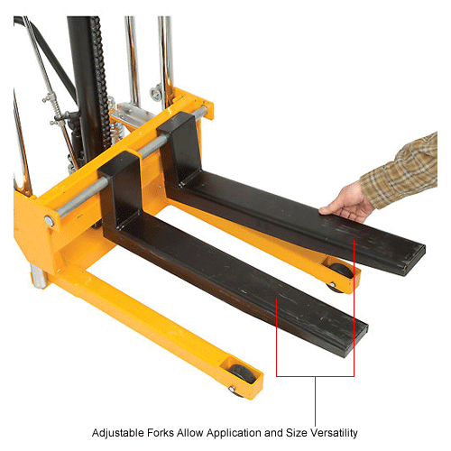 Global Industrial™ Manual Lift Stacker, 59" Lift, 880 Lb. Capacity