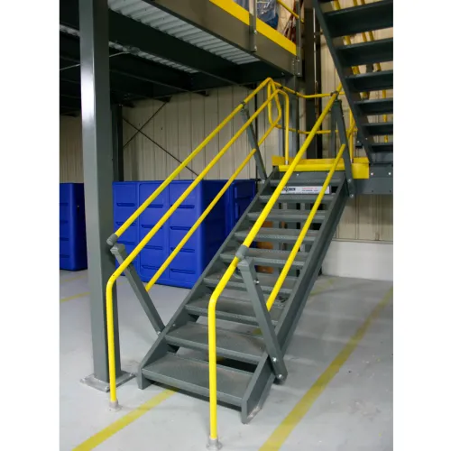 Wildeck® IBC Stair Closed Tread With Open Riser 36" Wide, 8' Clearance